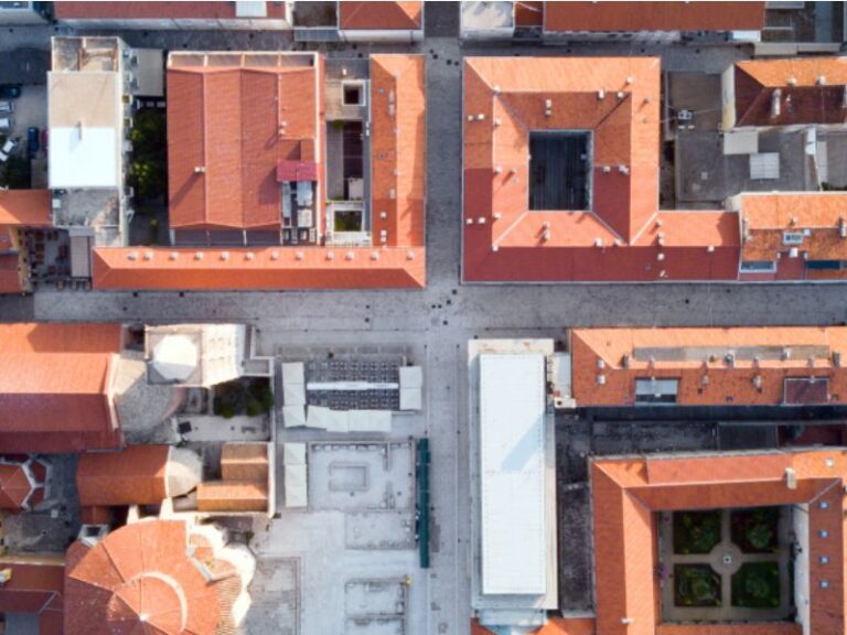 Mobilize Bento, the small van that's changing the game - Mobilize